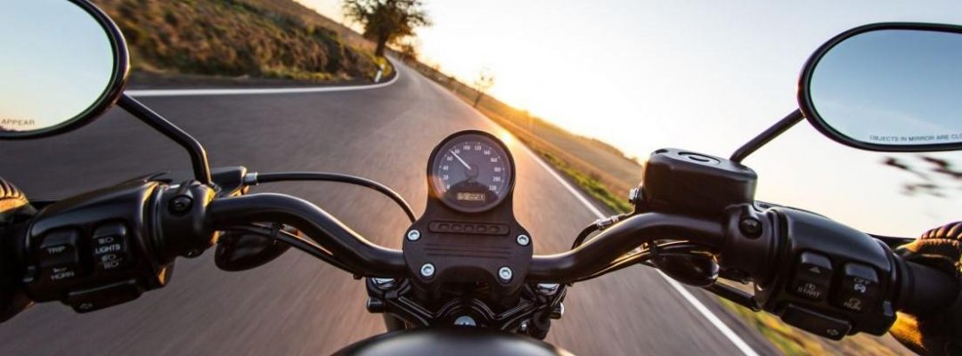 ¿Cómo funcionan los mandos de una moto? -Blogs MAPFRE