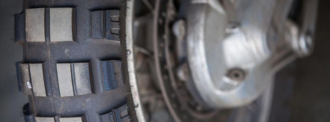 ¿Qué es y dónde está el cardán de una moto? -canalMOTOR