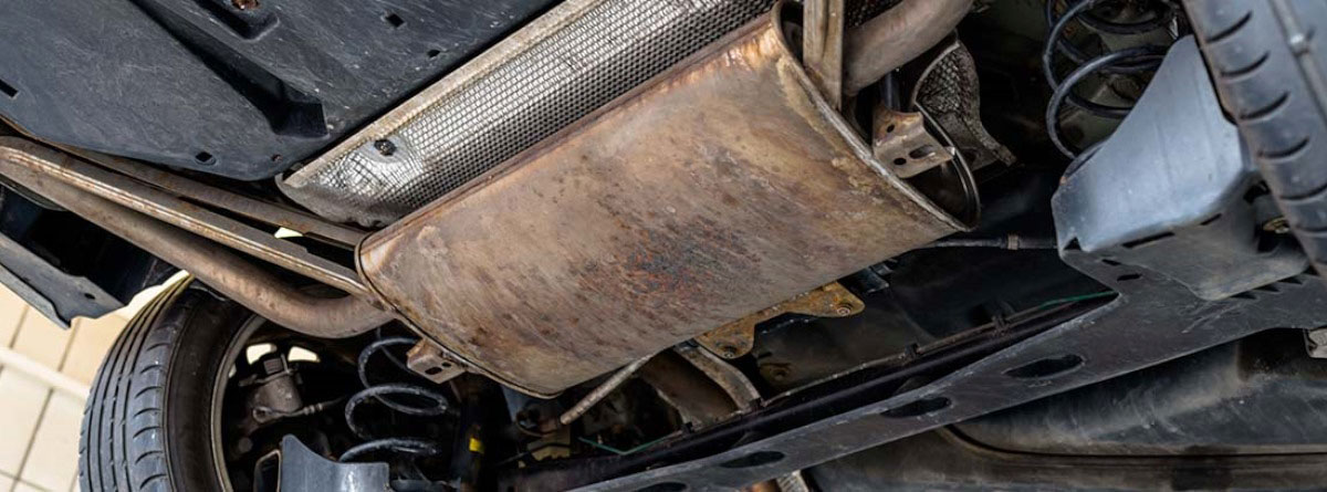 ¿Cómo limpiar el catalizador del coche? - Blogs MAPFRE